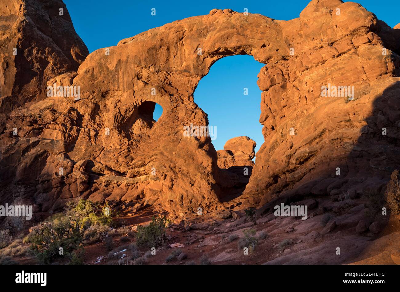 Windows turret arch hi-res stock photography and images - Alamy
