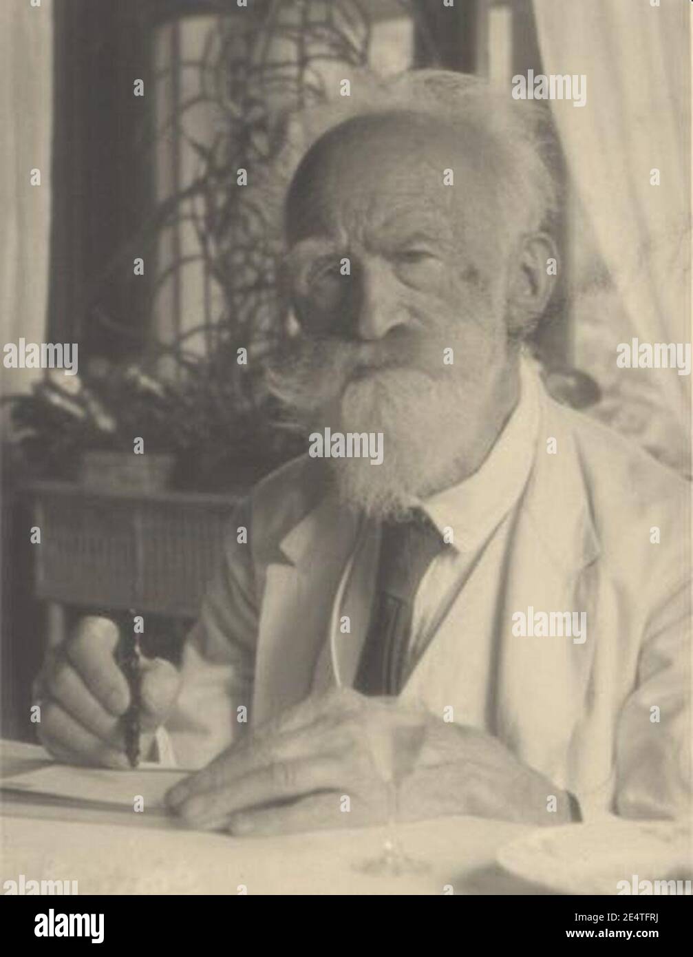 Max jaffe hi-res stock photography and images - Alamy