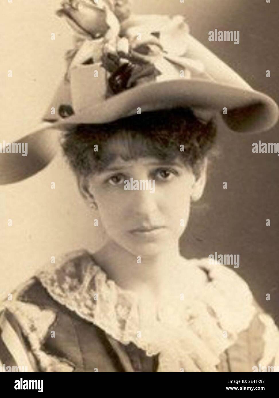 May Robson portrait 1899 Stock Photo - Alamy