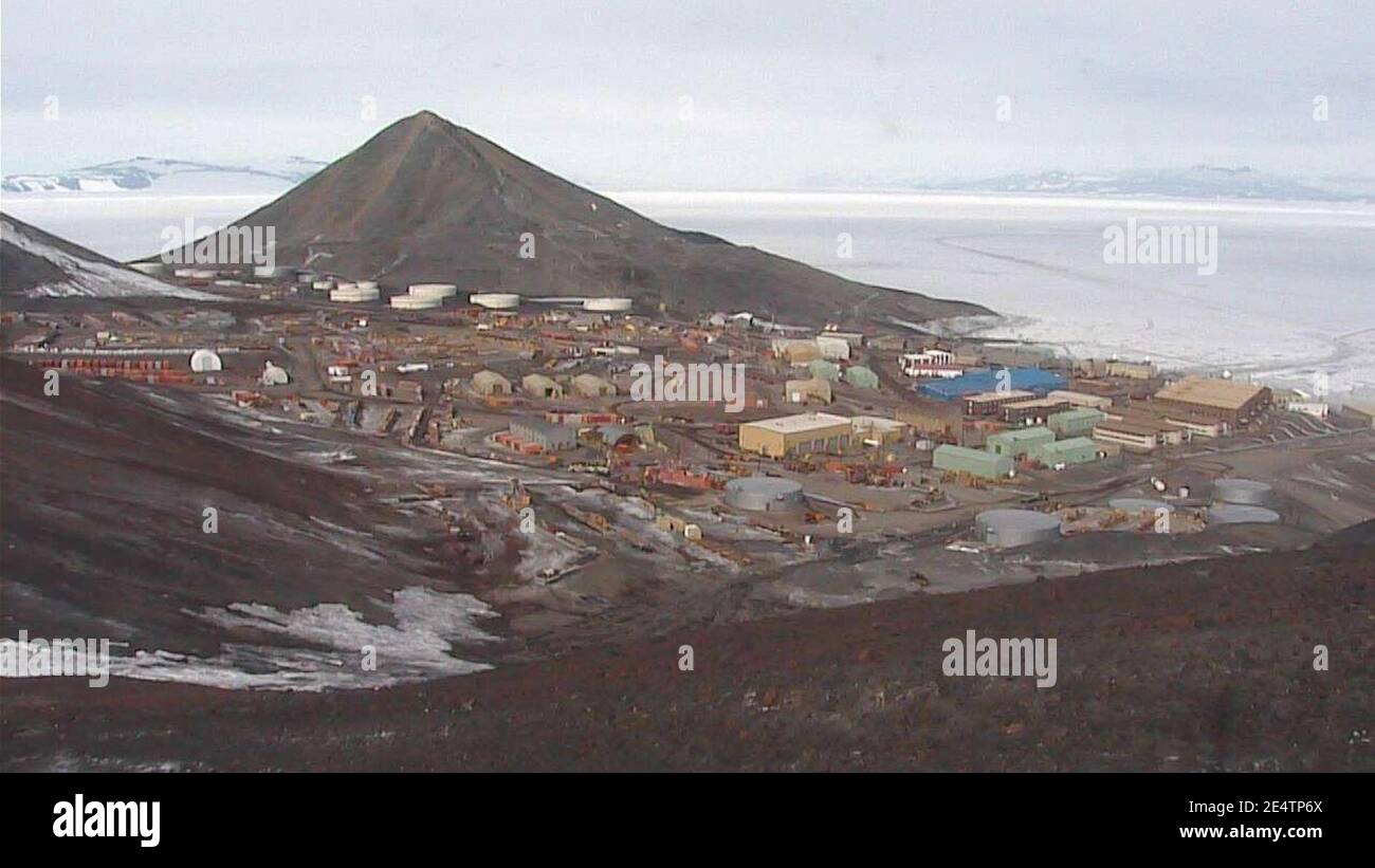 McMurdo Station in Antarctica Stock Photo - Alamy