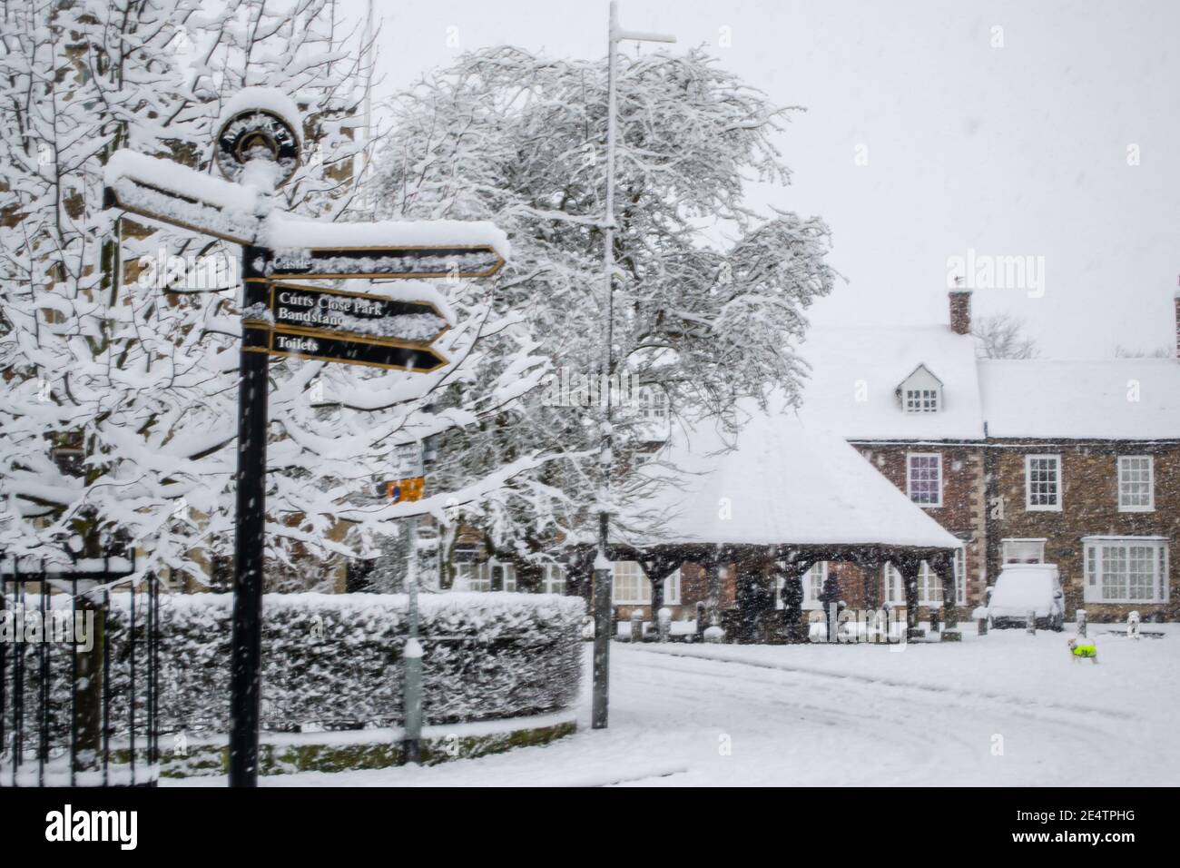 Oakham Butter Cross High Resolution Stock Photography and Images - Alamy