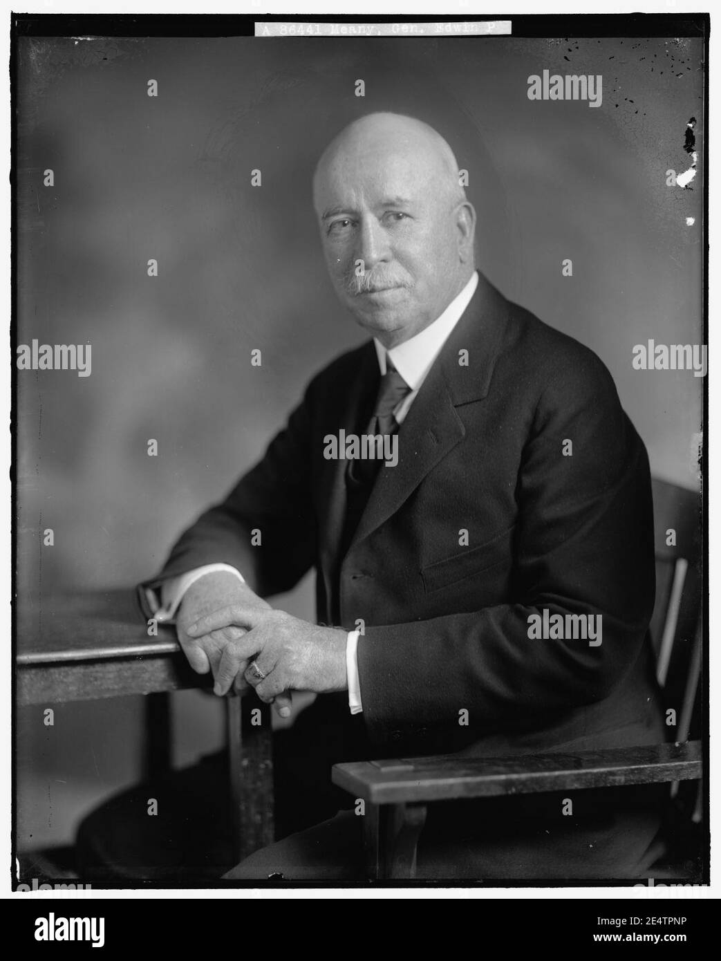 Meany hi-res stock photography and images - Alamy