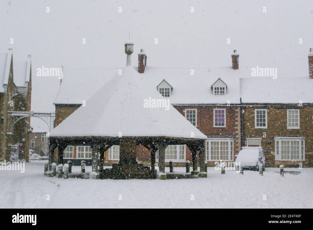 Buttercross oakham rutland england uk hi-res stock photography and ...