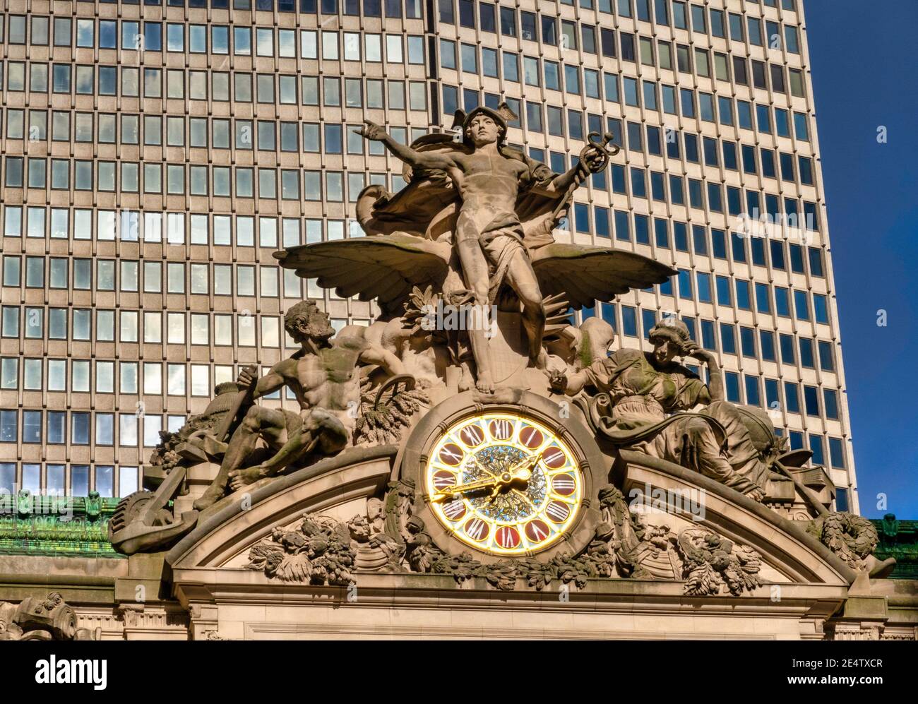 Grand central station clock and tiffany hi-res stock photography and ...