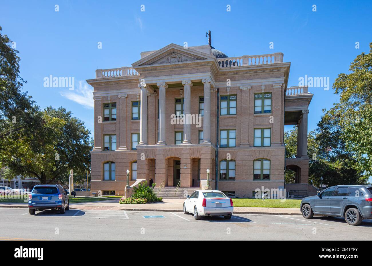 Williamson County Courthouse, in the city of Georgetown, Texas, USA ...