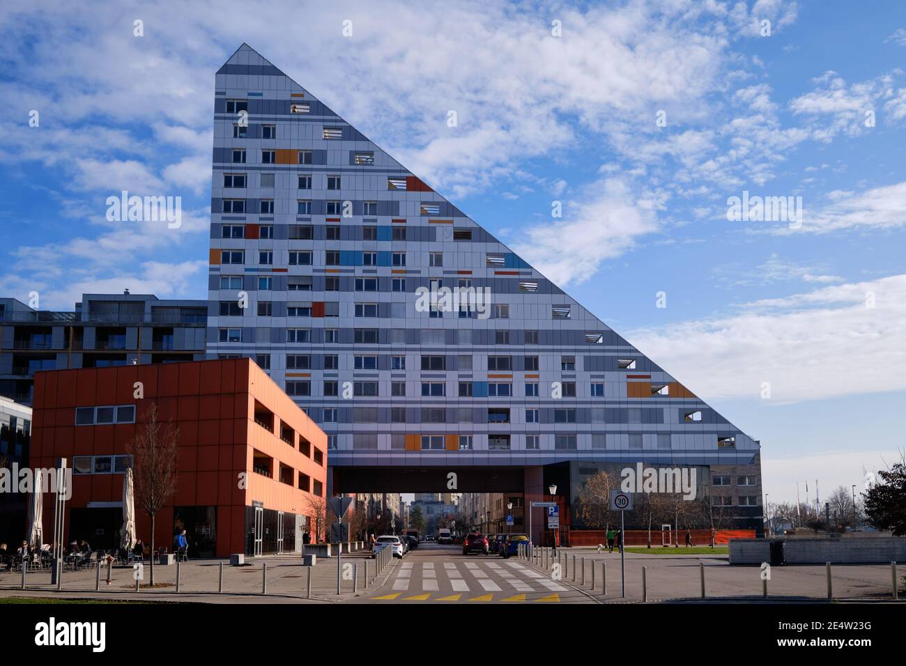 The R5 residential triangular building, a modern architecture ...