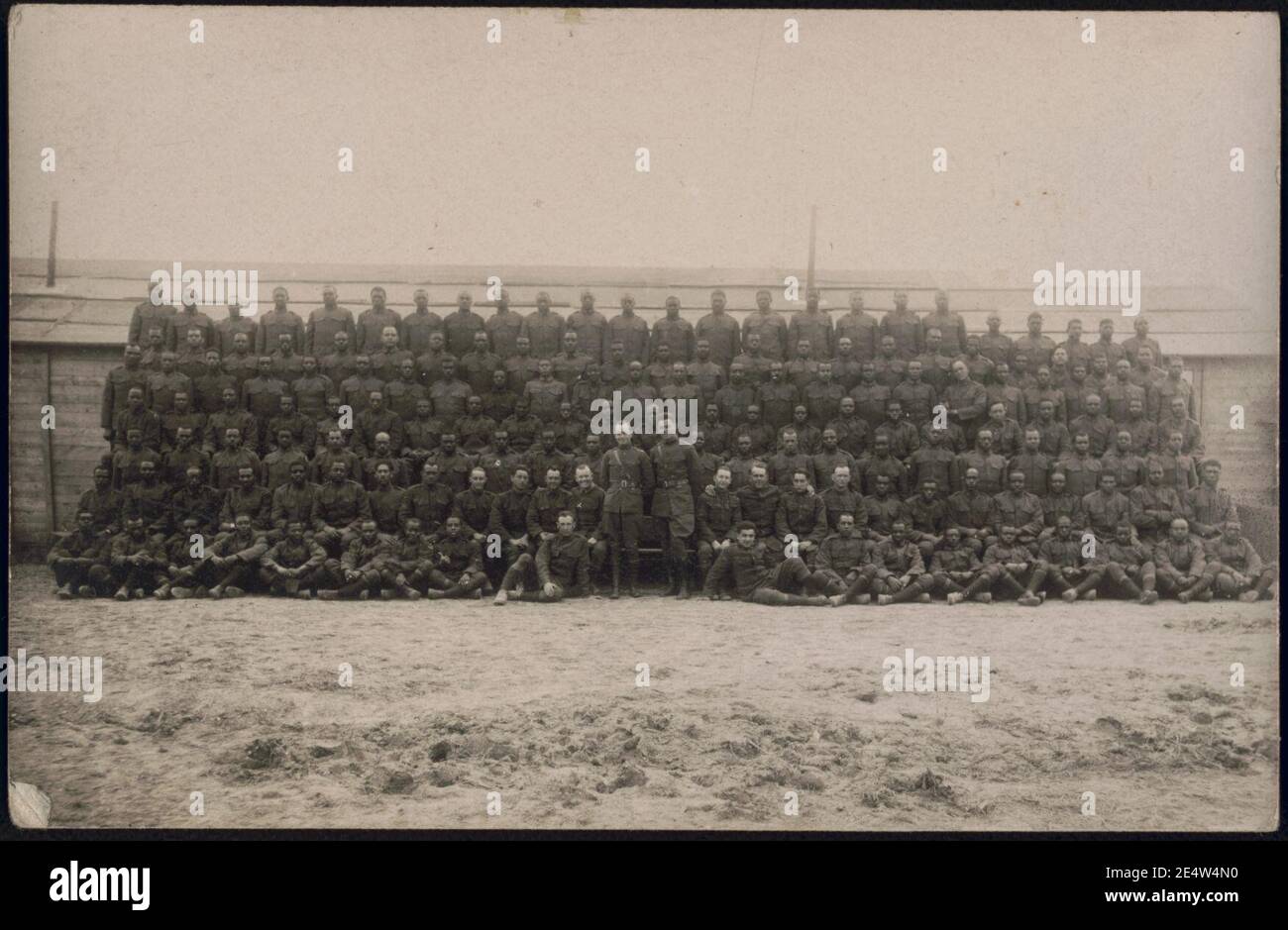 372nd infantry regiment hi-res stock photography and images - Alamy