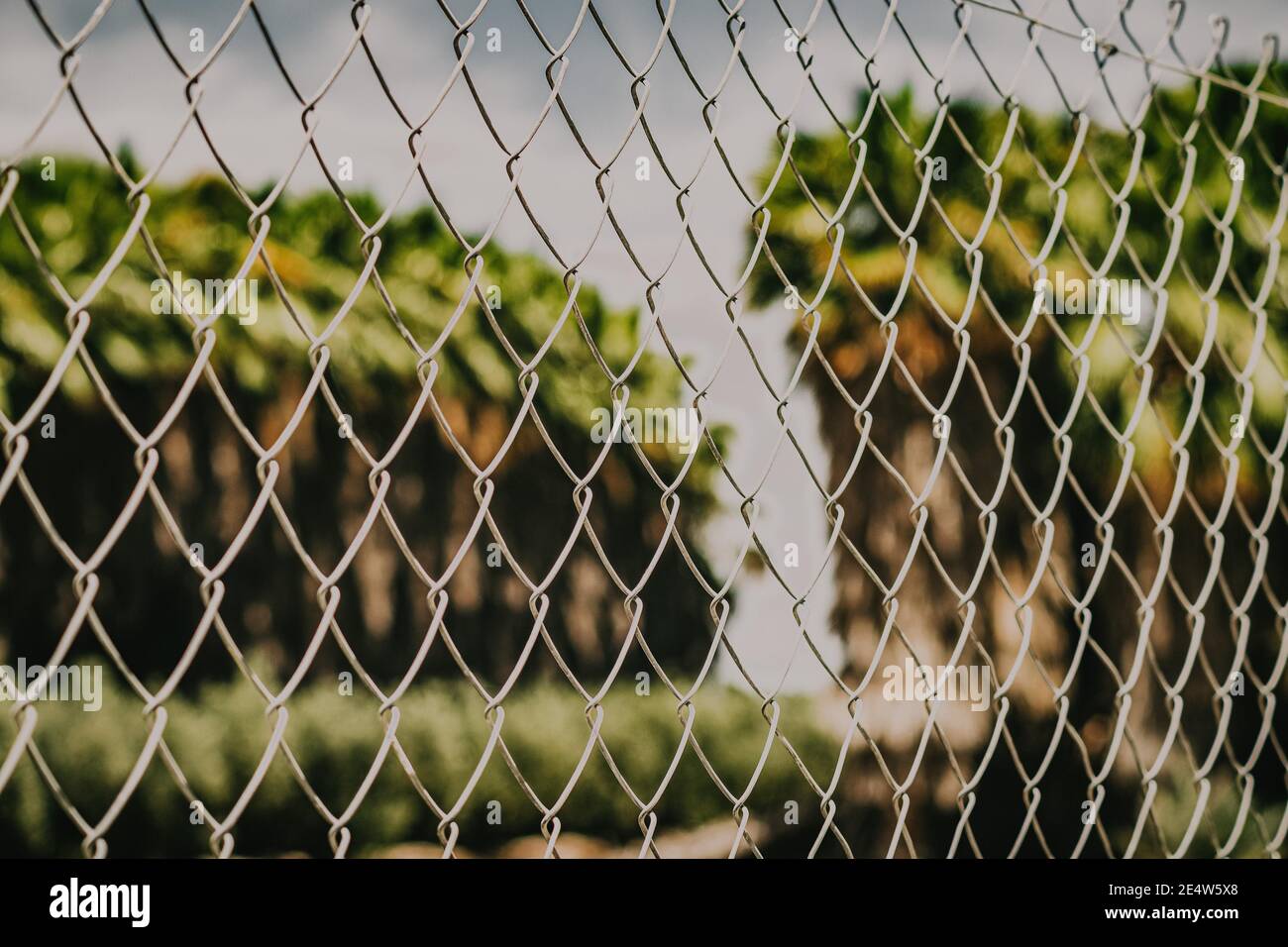 Cyclone wire fence hi-res stock photography and images - Alamy
