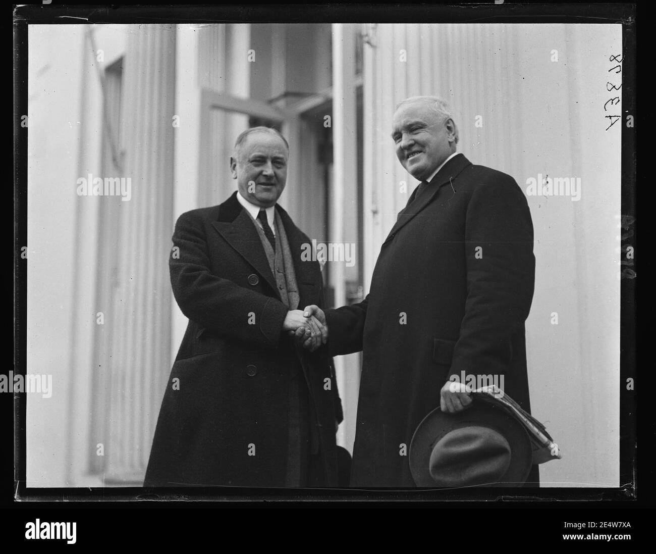 Men at White House, Washington, D.C Stock Photo - Alamy
