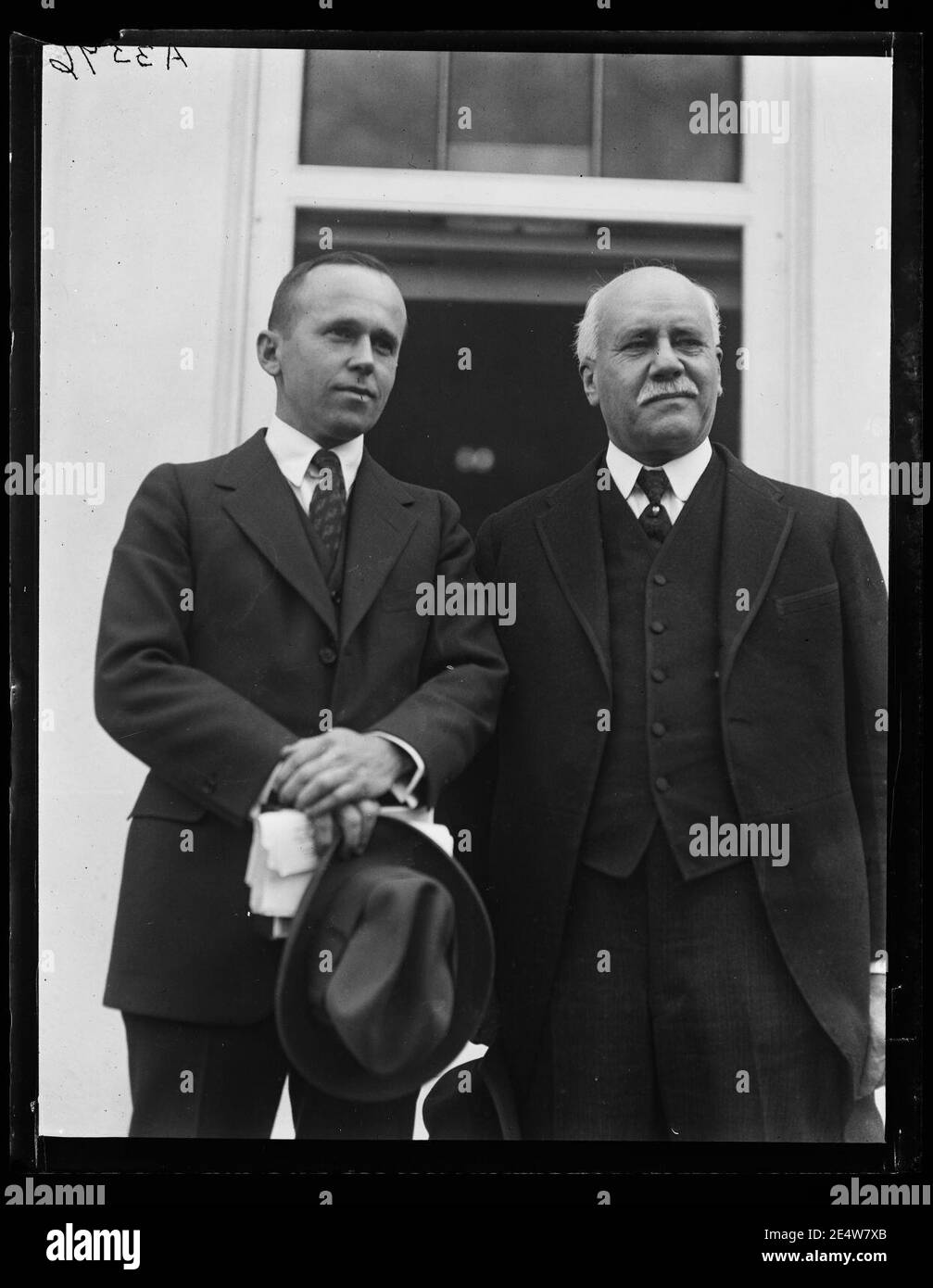 Men at White House, Washington, D.C Stock Photo - Alamy