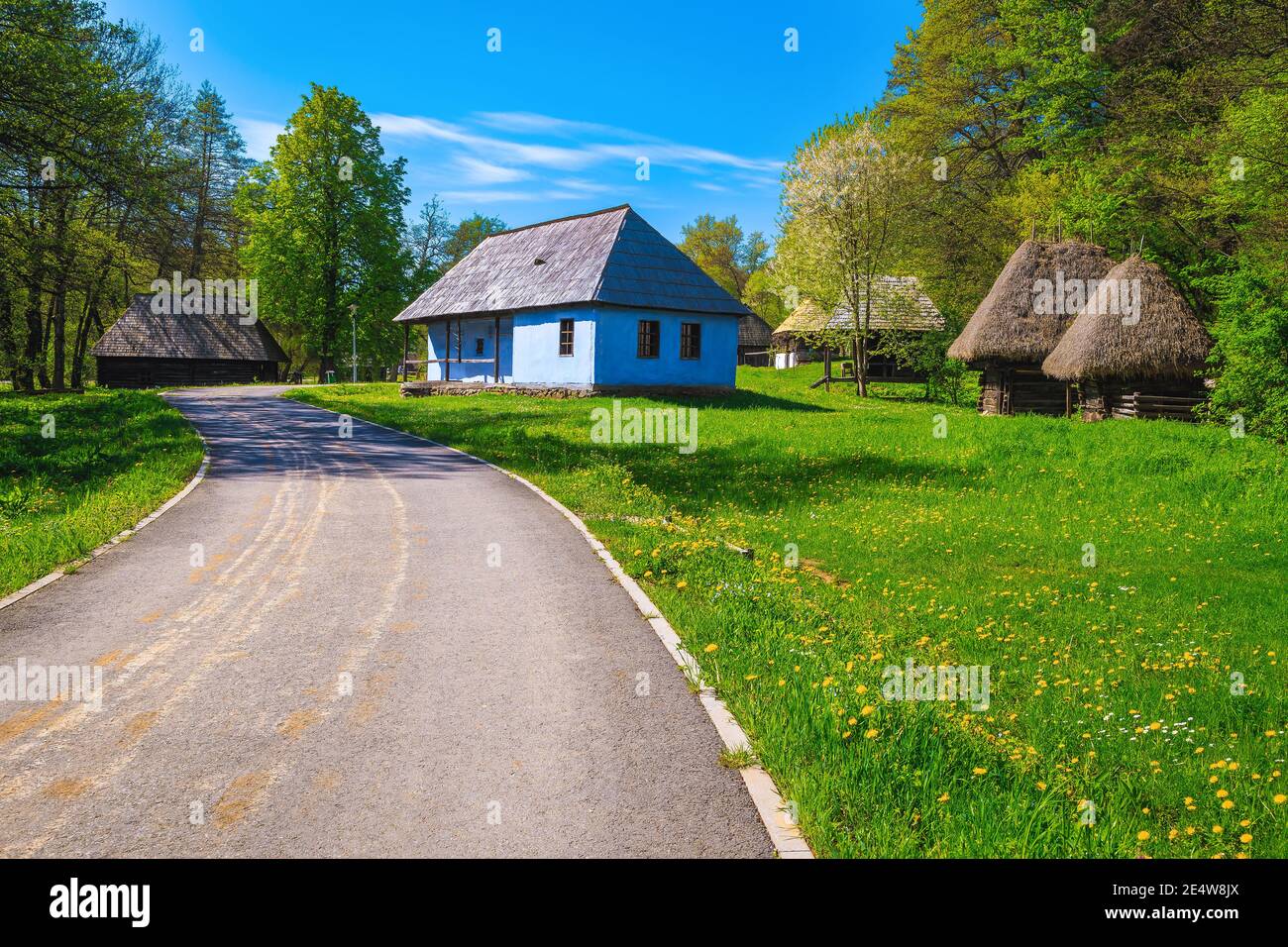 Medieval peasant house hi-res stock photography and images - Alamy