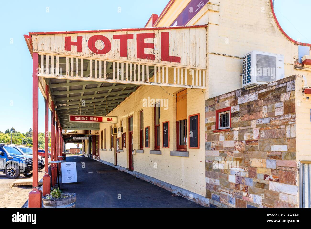 National Hotel, Fraser Street, Clunes, Victoria, Australia Stock Photo ...