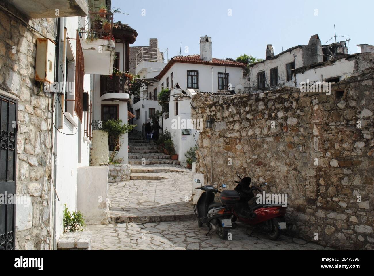 Narrow turkish streets hi-res stock photography and images - Alamy