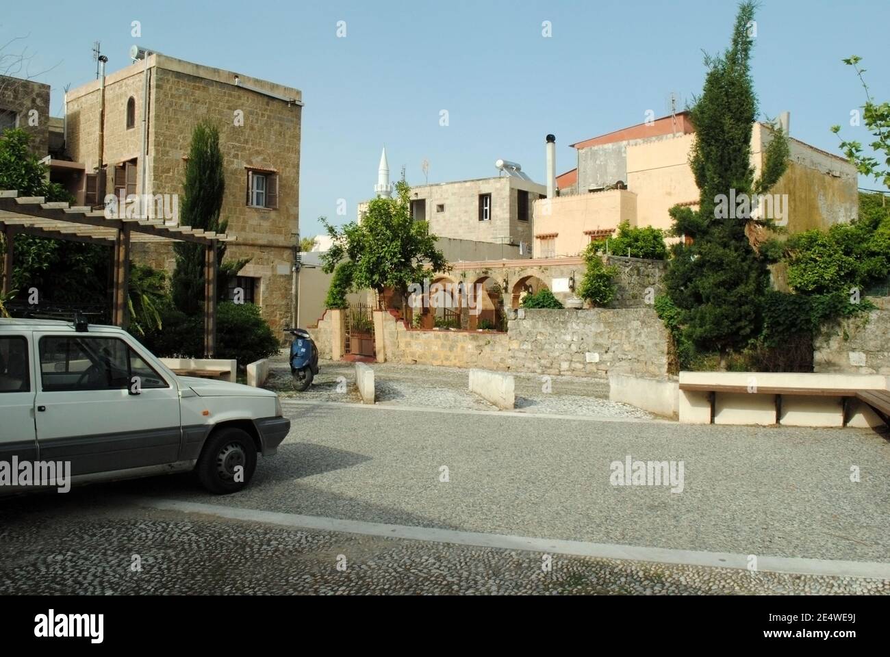 Street scene greek islands hi-res stock photography and images - Alamy