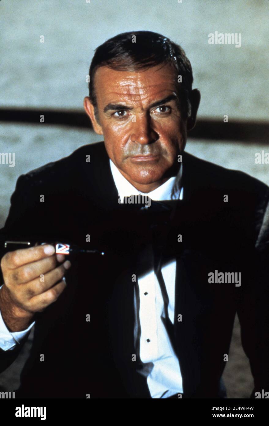 Never say never again film hi-res stock photography and images - Alamy