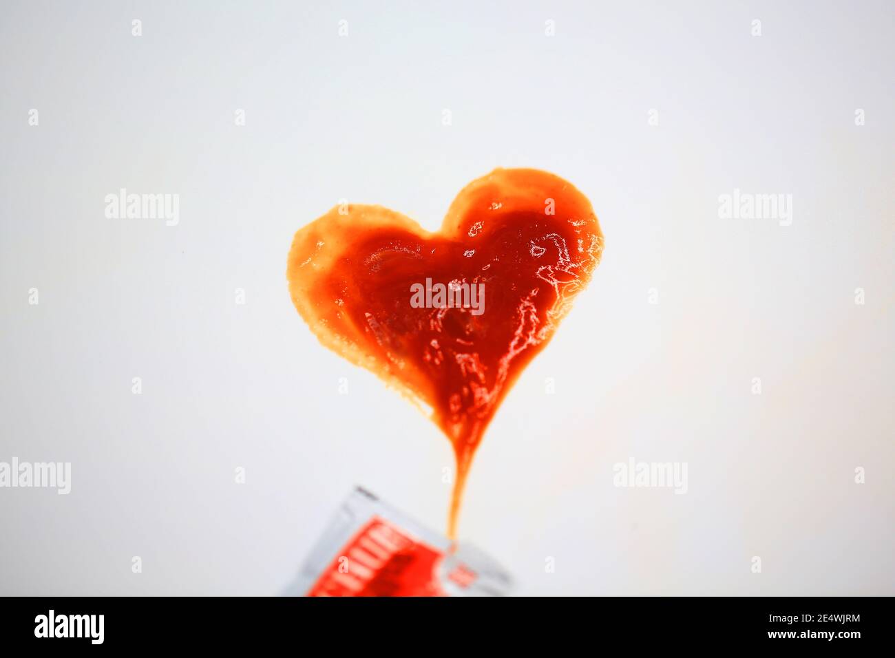 ketchup in love Stock Photo - Alamy