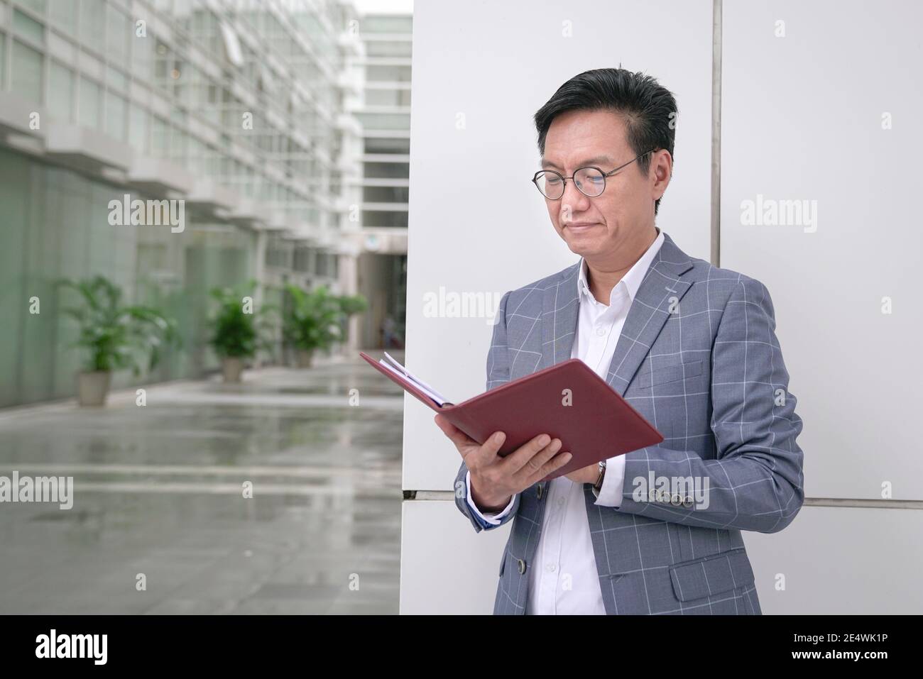 Appointment book hi-res stock photography and images - Alamy