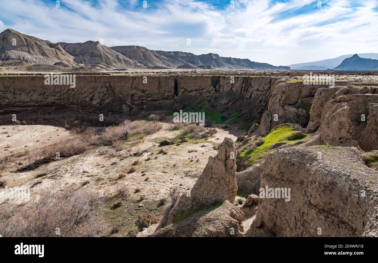 Mountainous desert terrain hi-res stock photography and images - Alamy
