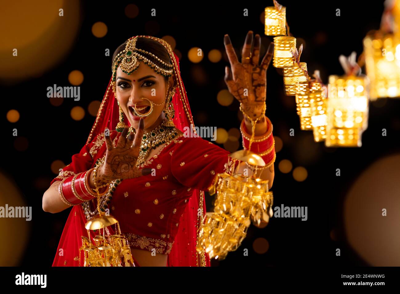 Indian bride dancing at her wedding Stock Photo - Alamy