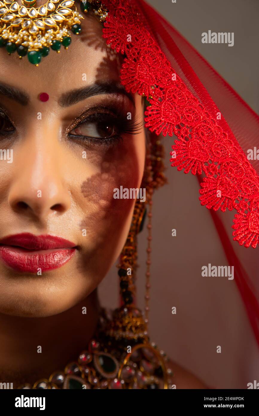 Beautiful Indian Bride Stock Photo - Alamy