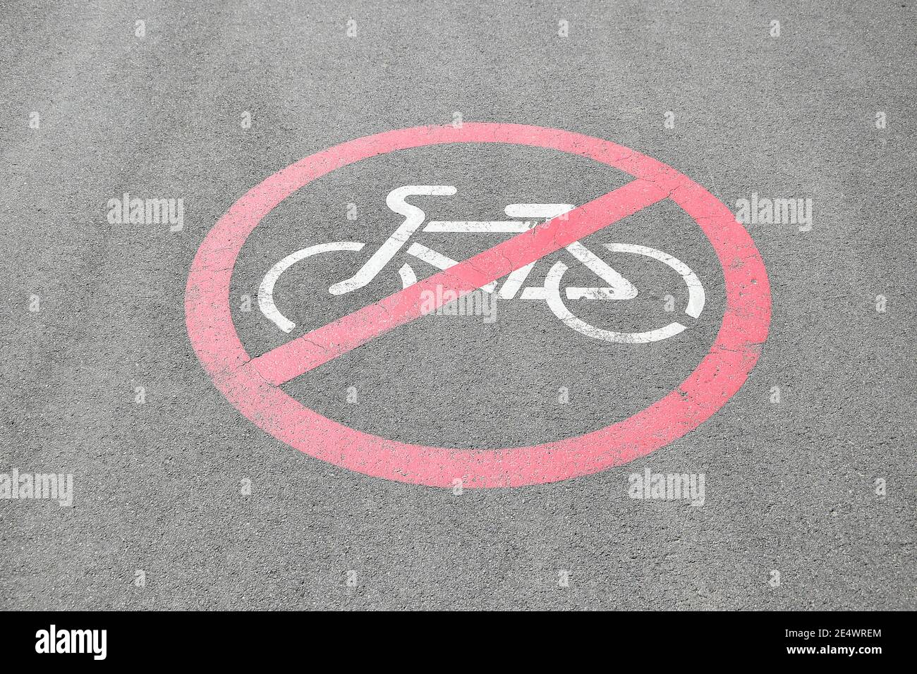 Ground floor symbol cycle hi-res stock photography and images - Alamy