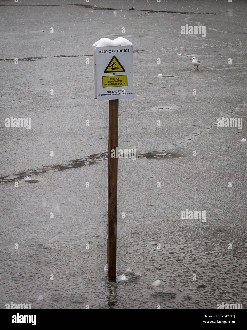 Keep of the ice sign hi-res stock photography and images - Alamy