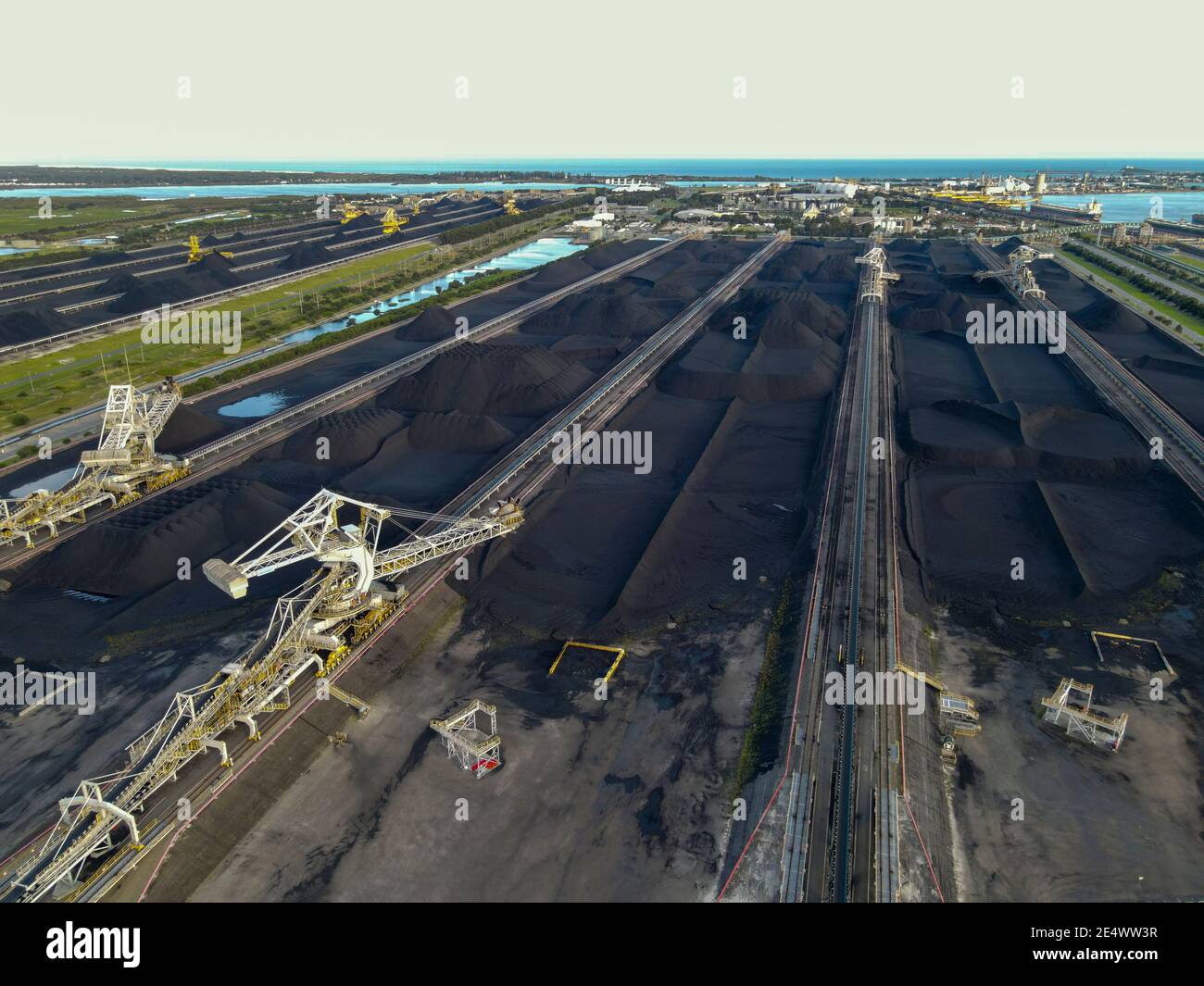 Port of Newcastle Black Coal Loader onto Bulk Shipping Carriers Boats ...