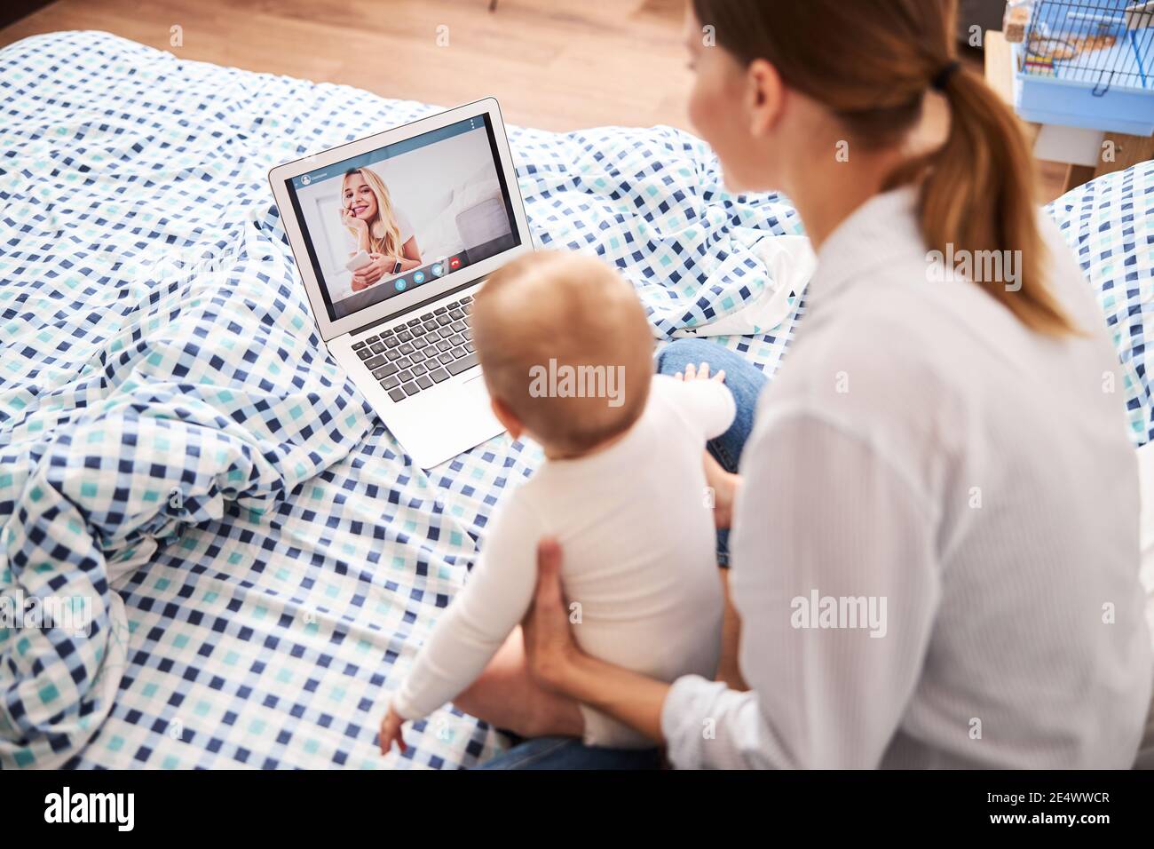 Boy Computer Staring High Resolution Stock Photography and Images - Alamy
