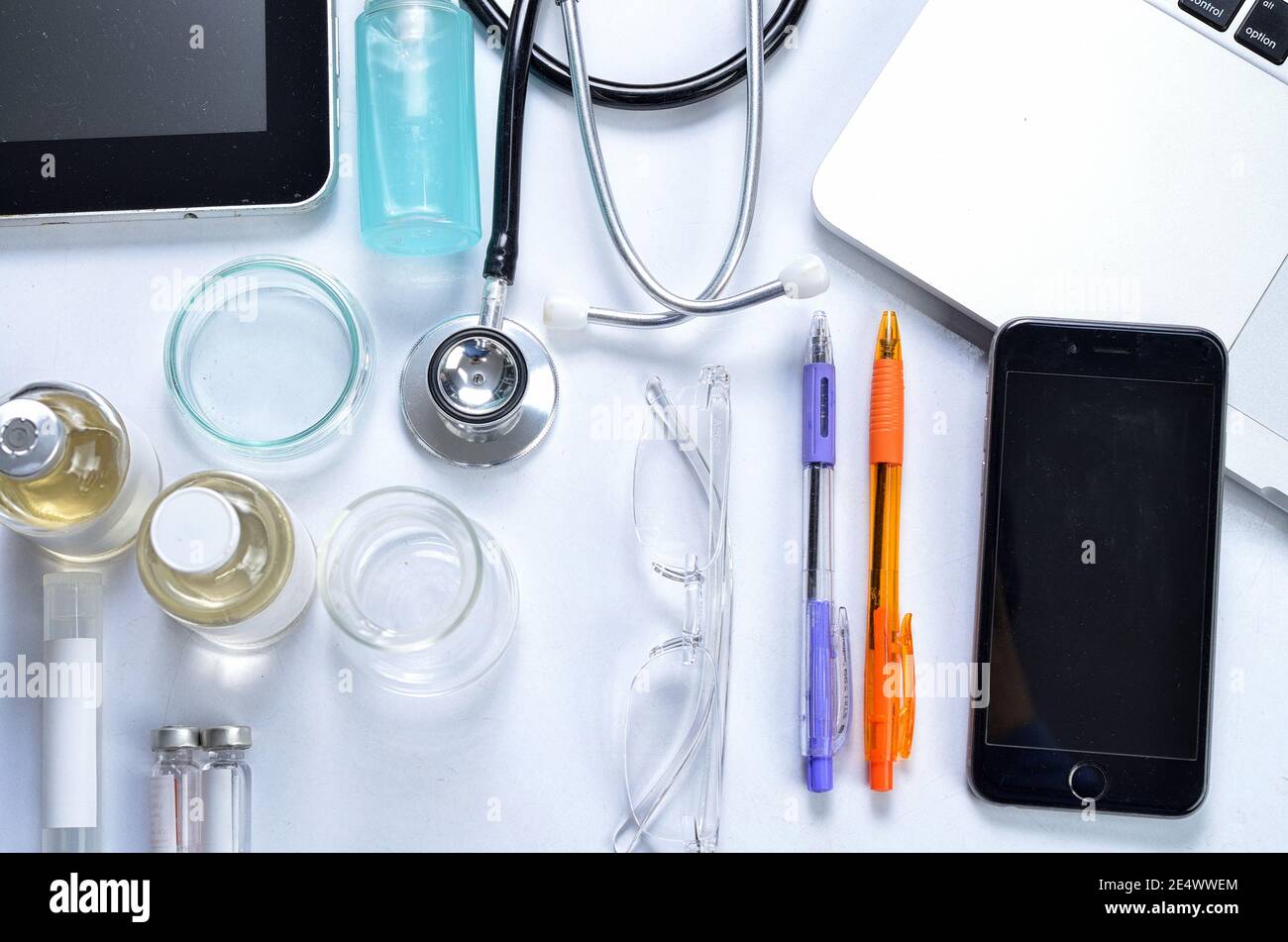 Testing kit result by using rapid test device for COVID-19, 2019-nCoV ...