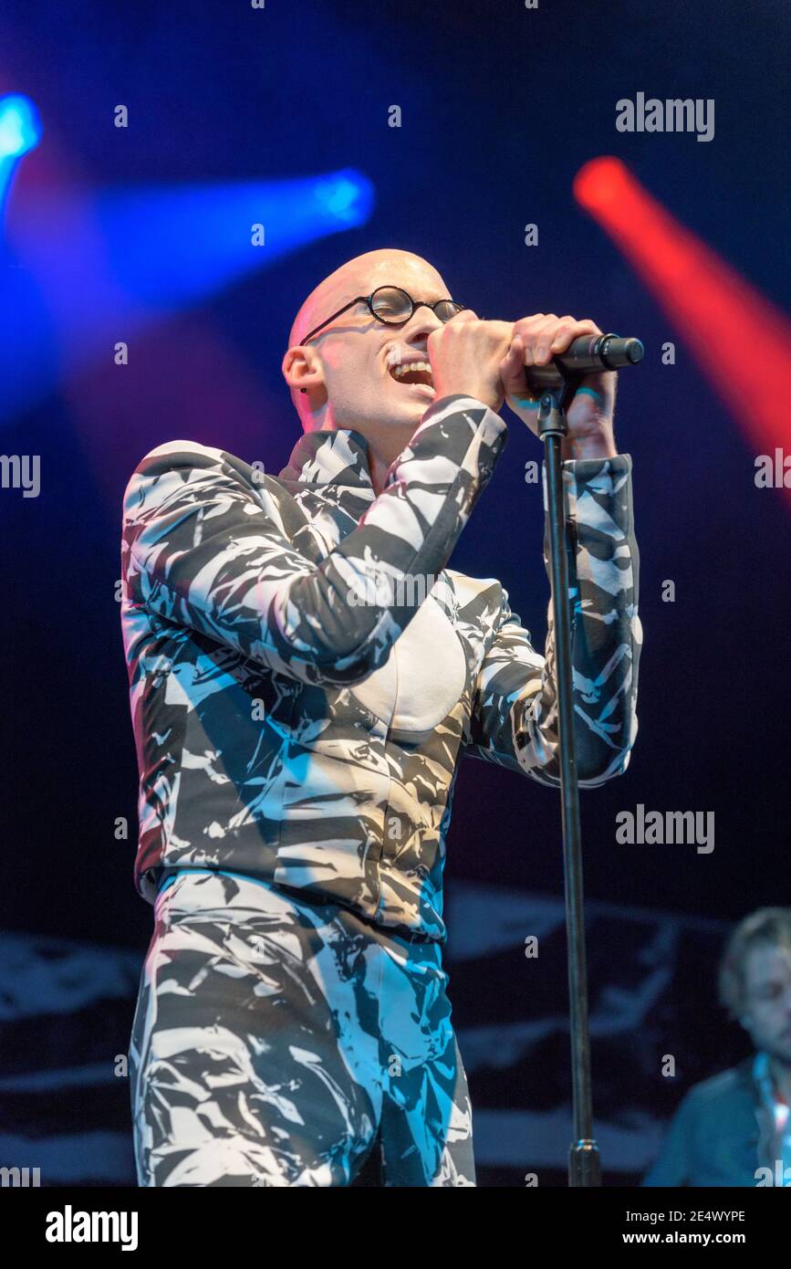 The correspondents group hi-res stock photography and images - Alamy