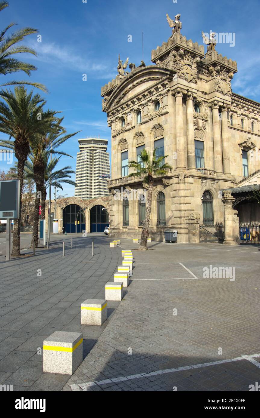 The customs building at the port of barcelona hi-res stock photography ...