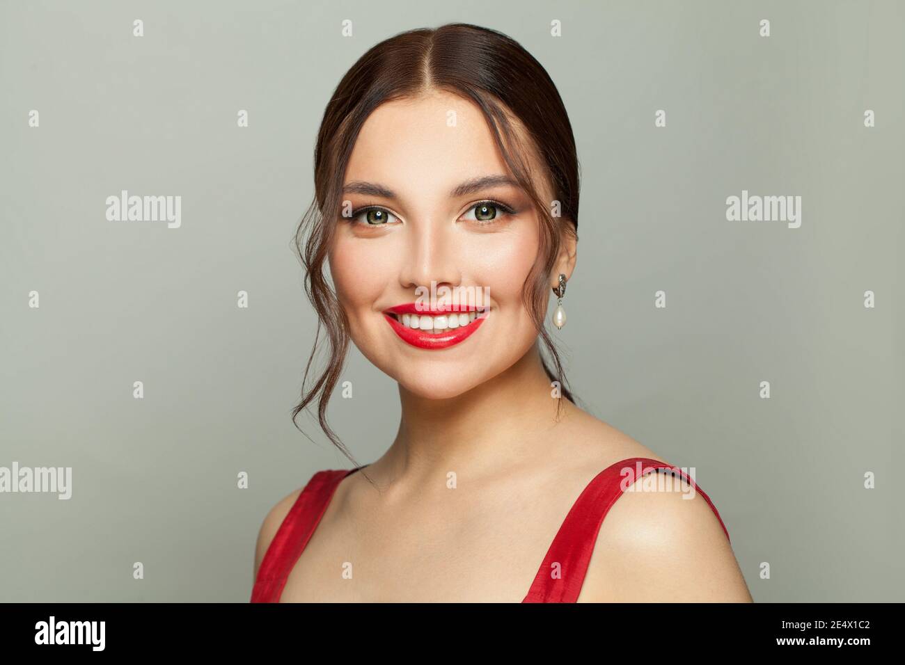 Lovely model hi-res stock photography and images - Alamy