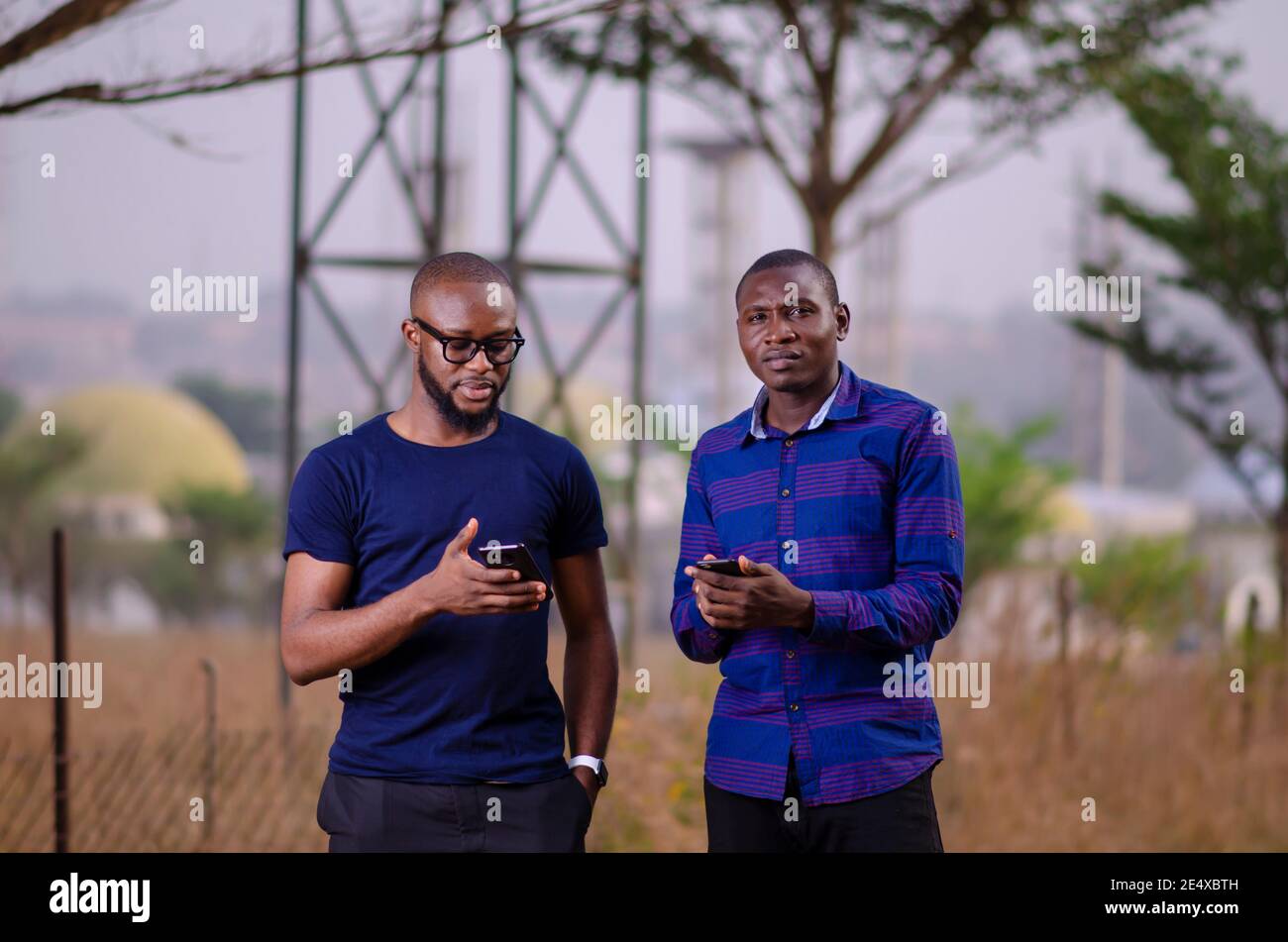 Nigerian man smiling hi-res stock photography and images - Alamy