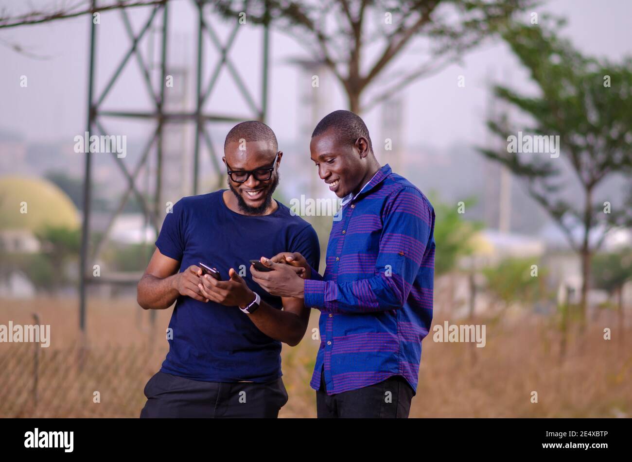 Nigerian man smiling hi-res stock photography and images - Alamy