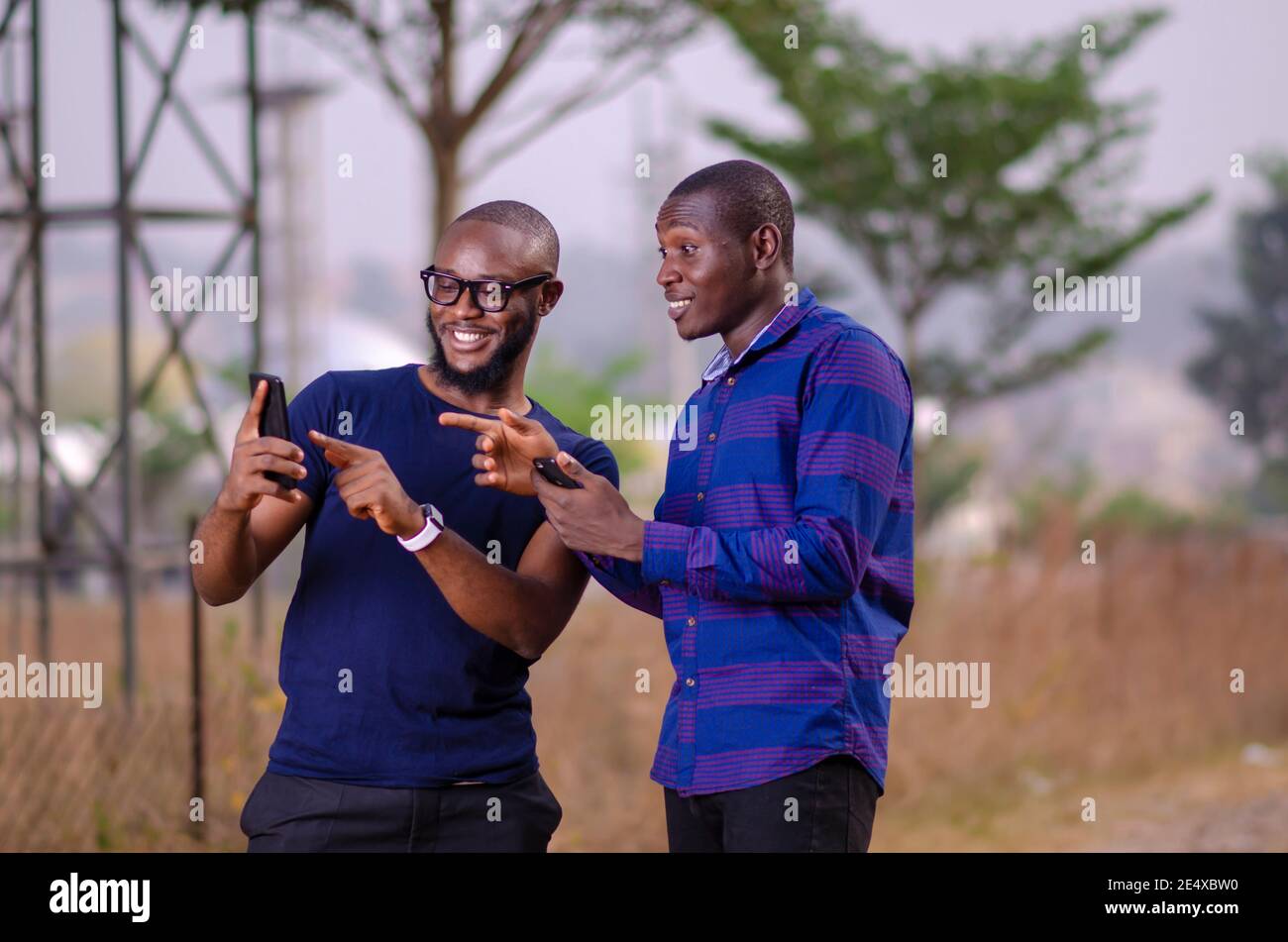 Nigerian man smiling hi-res stock photography and images - Alamy