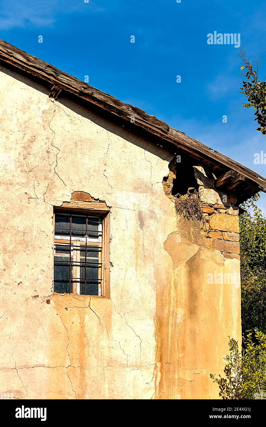 Slightly sloping wall hi-res stock photography and images - Alamy