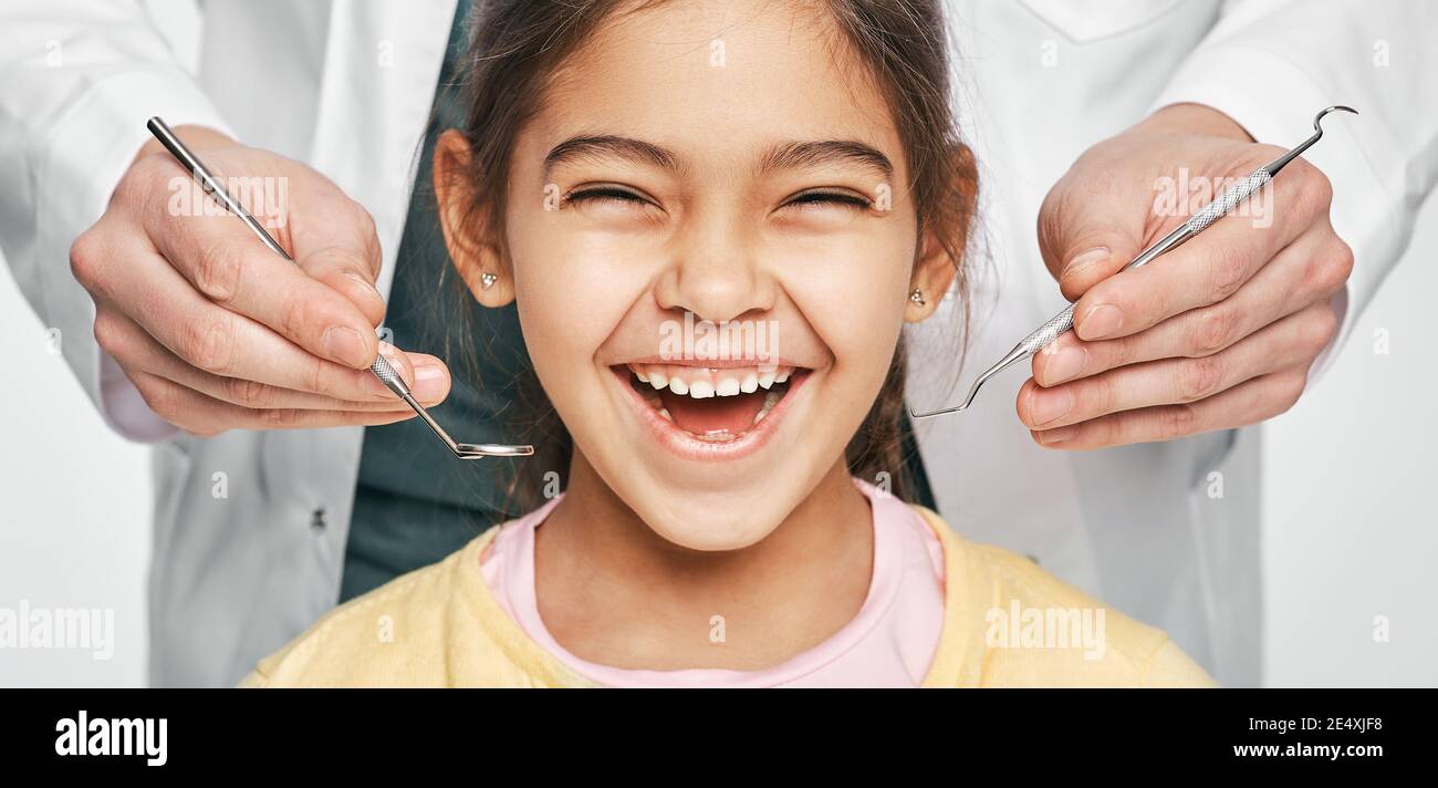 Girl toothy smile hi-res stock photography and images - Alamy