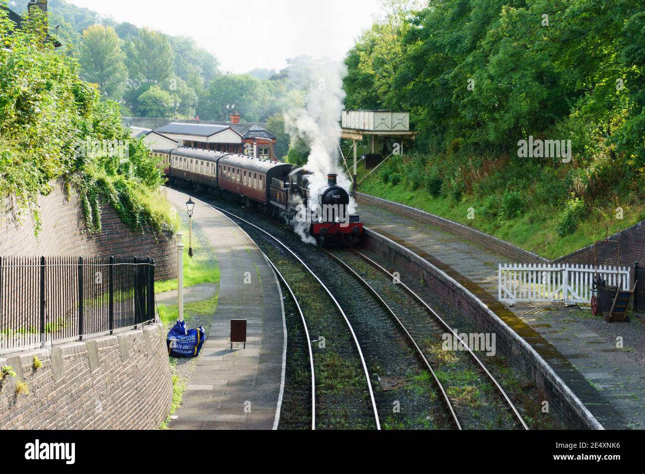 Foxcote manor steam locomotive hi-res stock photography and images - Alamy