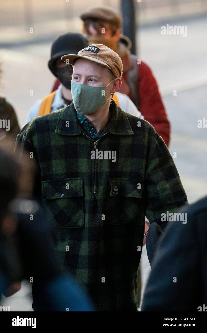 Four people charged with criminal damage of the statue of Edward ...