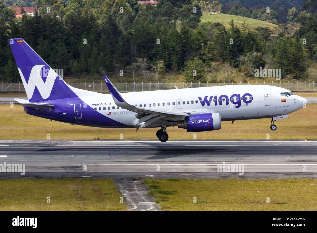 Wingo boeing 737 hi-res stock photography and images - Alamy