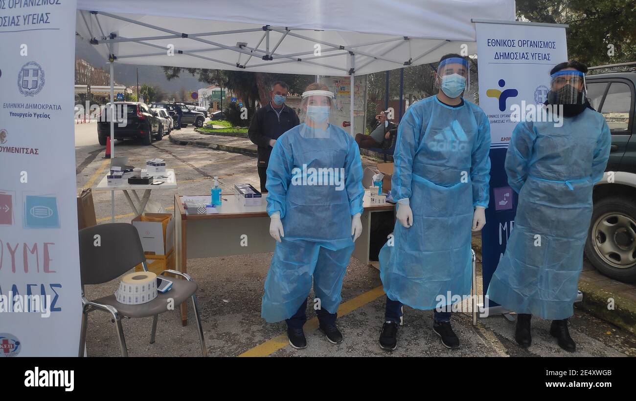 free covid-19, coronavirus epidemy rapid test lab on streets during ...