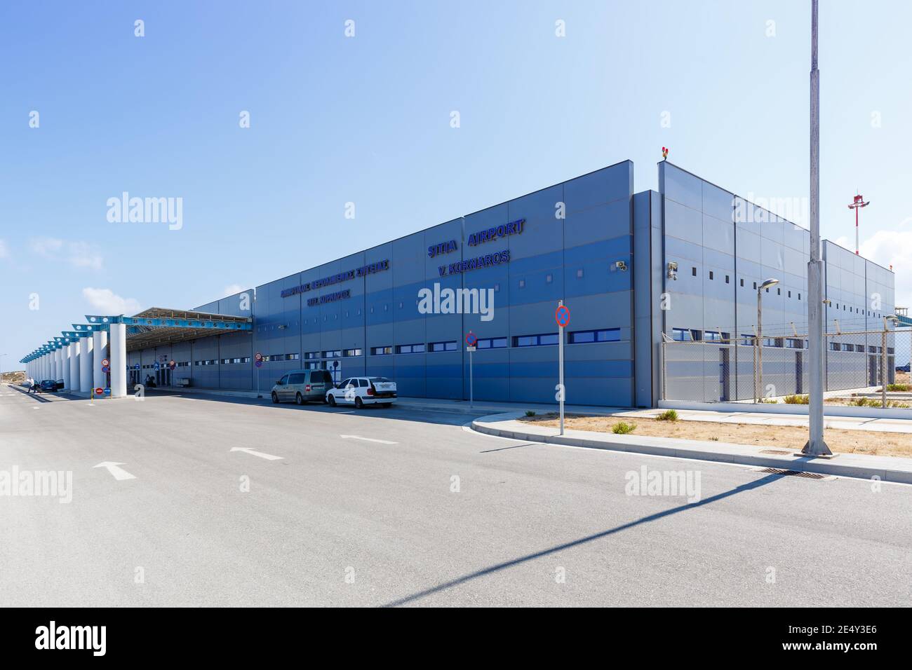 Crete airport hi-res stock photography and images - Alamy