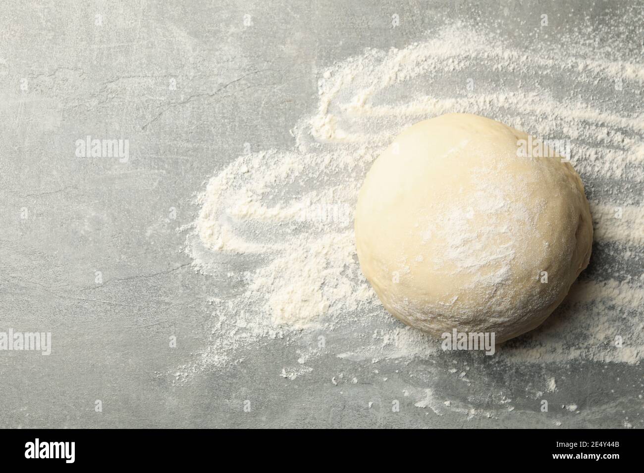 Flour on gray background hi-res stock photography and images - Alamy