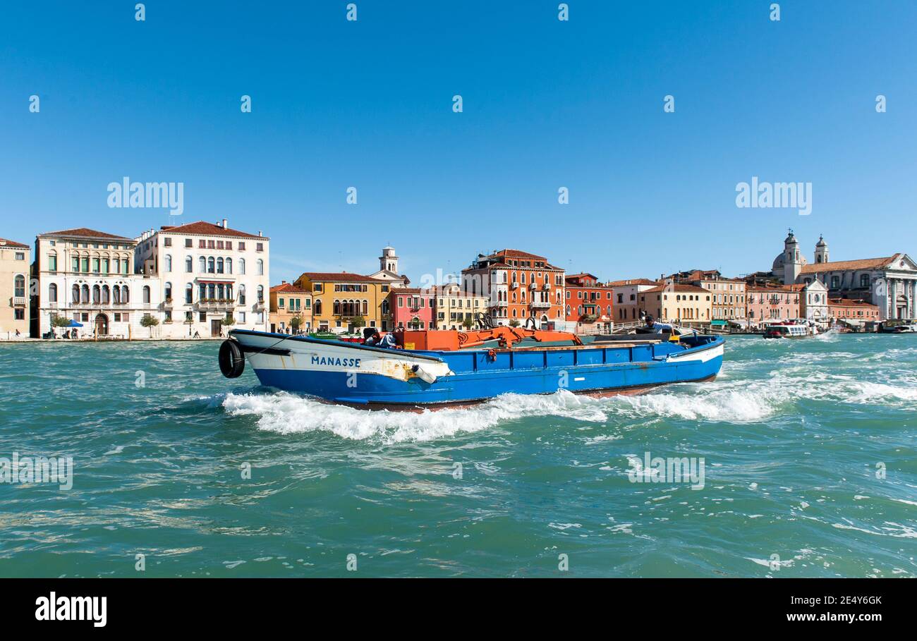 Venice harbour hi-res stock photography and images - Alamy