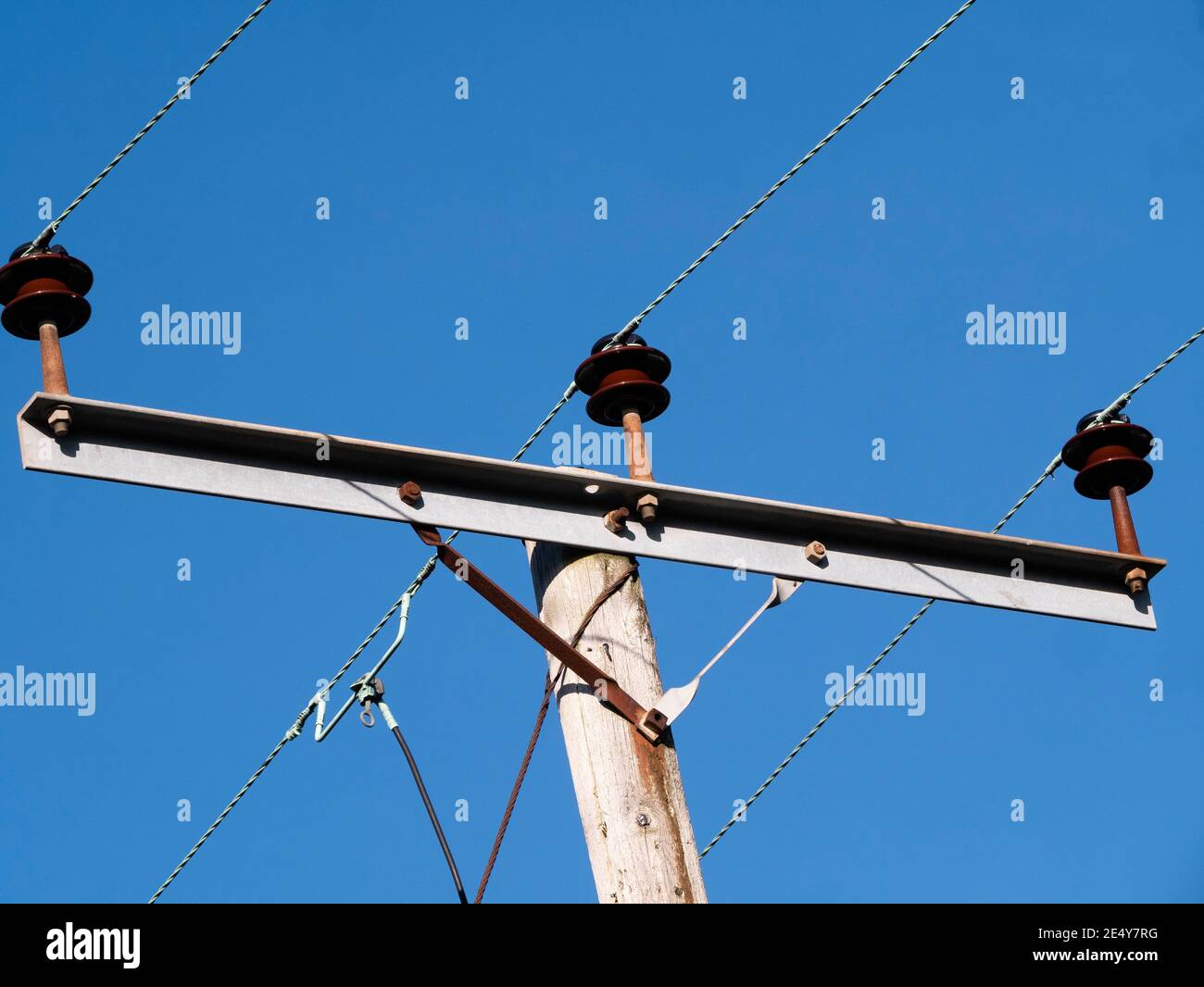 Electric power cables distributing electricity to homes Stock Photo - Alamy