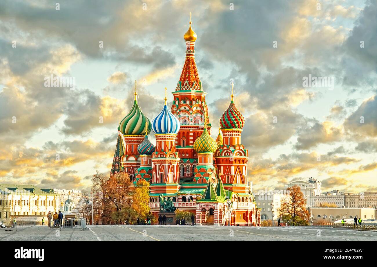 Saint Basil's Cathedral, Red Square, Moscow, Russia Stock Photo - Alamy
