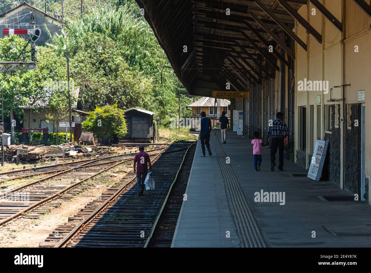 Nanu oya to hatton by train hi-res stock photography and images - Alamy