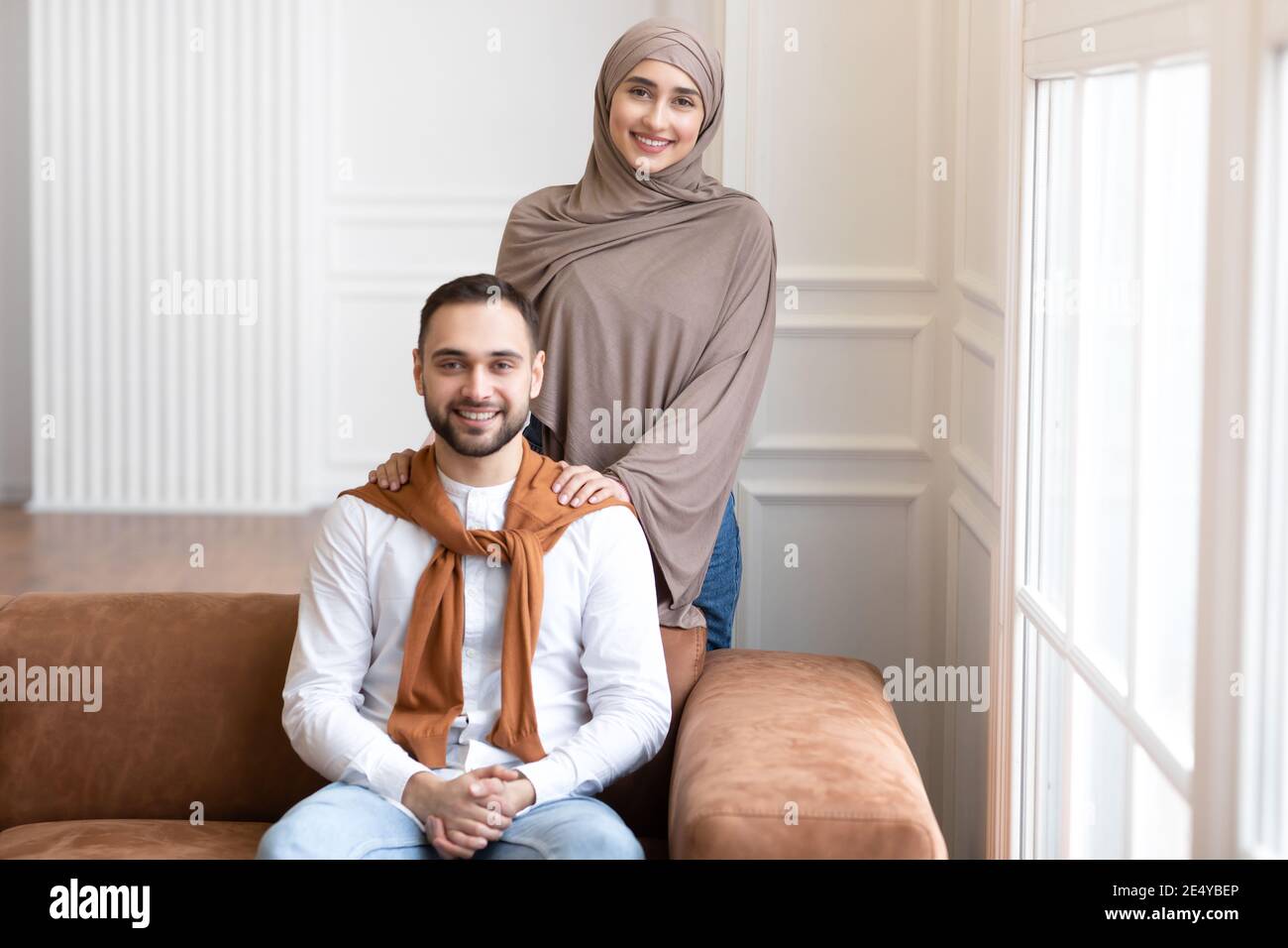 Modern muslim family hi-res stock photography and images - Alamy