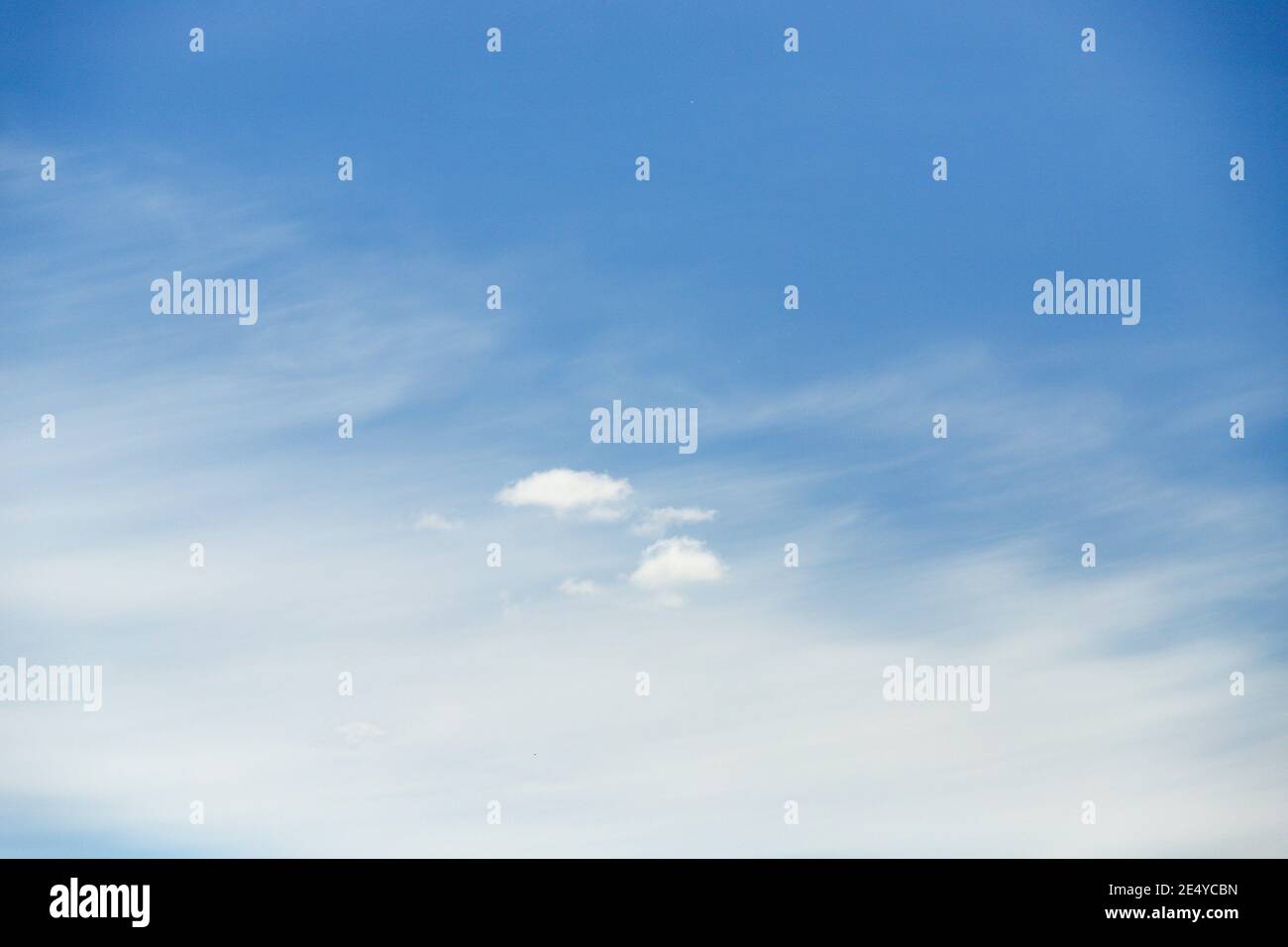 Small fluffy cloud hi-res stock photography and images - Alamy