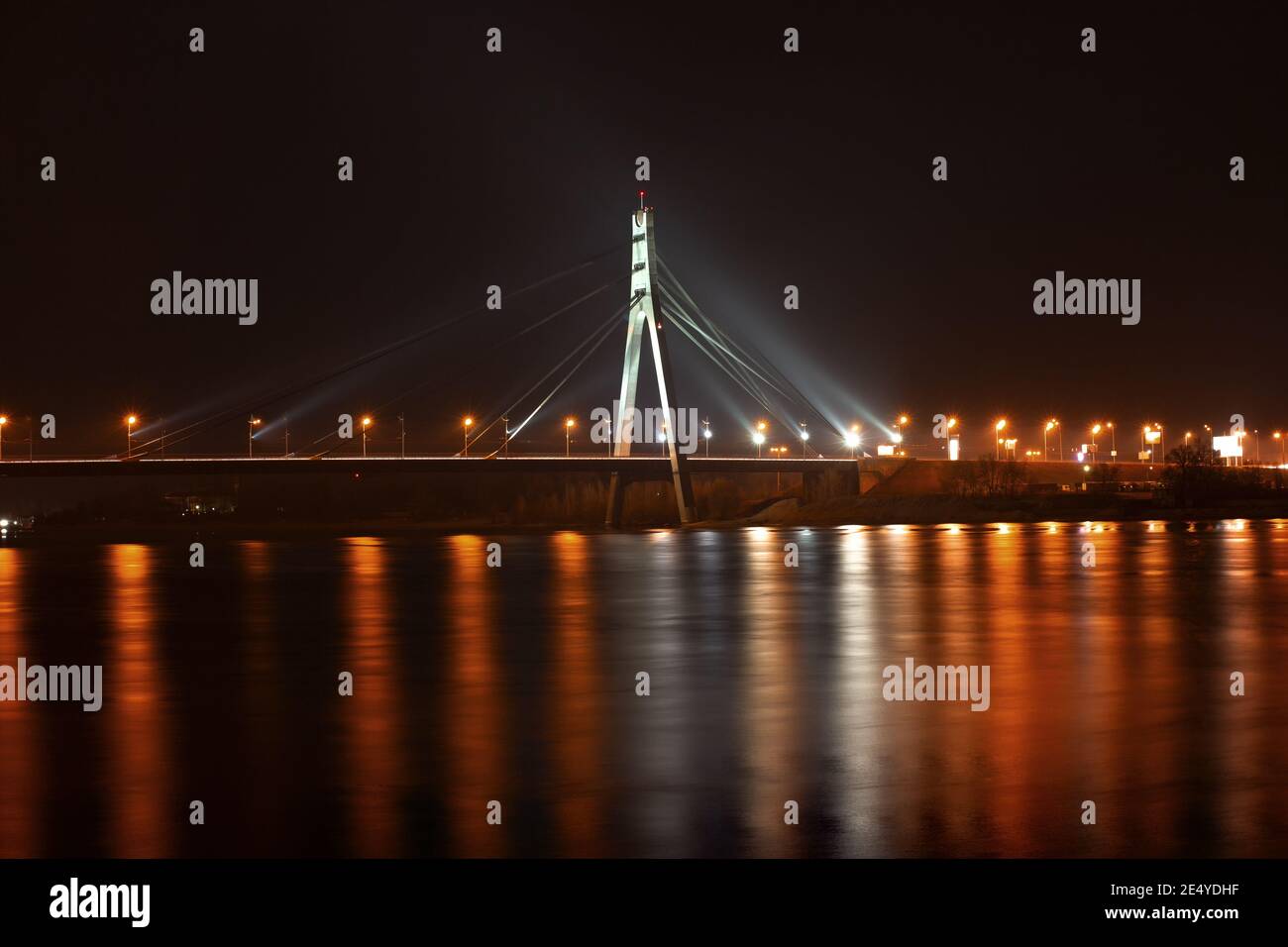 Moscow bridge in Kiev at night. Kiev city skyline Stock Photo - Alamy